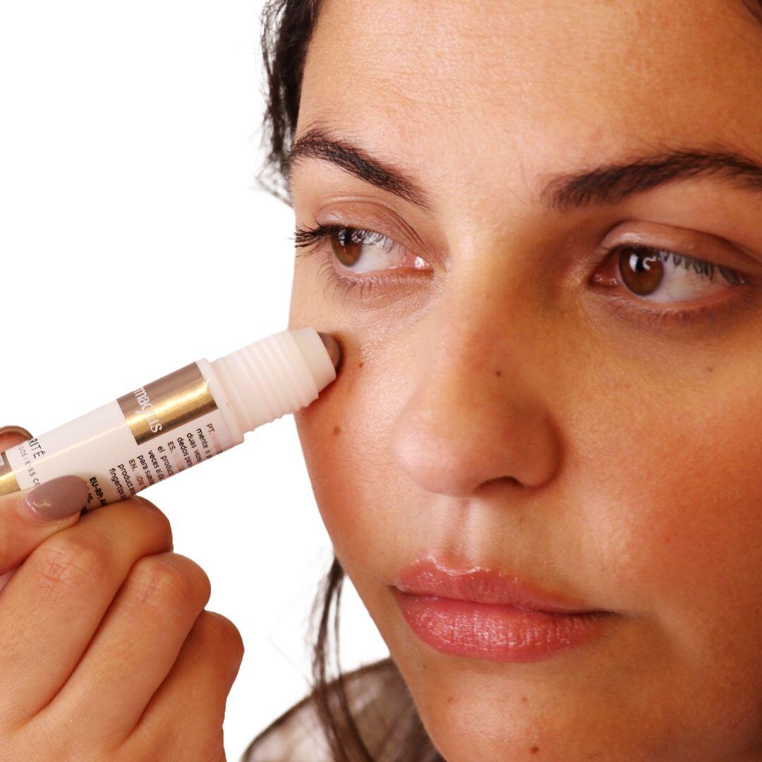 Skin Spots: An Essential Guide to Evening Skin Tone and Restoring ...