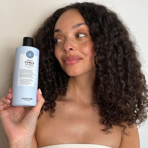 Maria Nila Coils and Curls Co-Wash Conditioner Wash - SweetCare Sri Lanka