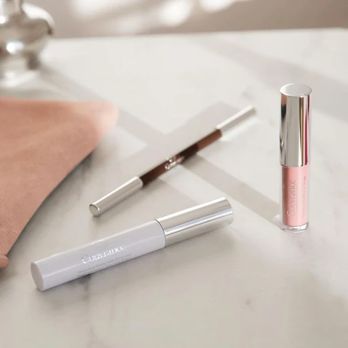 Avène Couvrance Eyebrows Concealer Pencil Redefines - SweetCare United ...