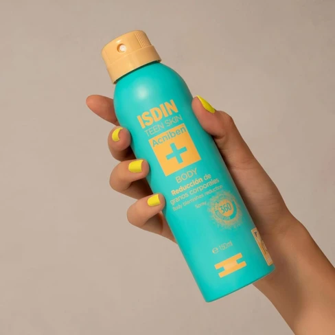 Isdin Teen Skin Acniben Spray Corporal - SweetCare United States