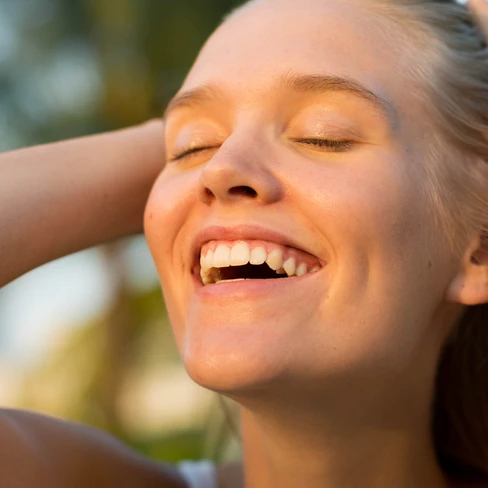 Nutreov Triolinum sem Hormonas Suplemento Alimentar para Menopausa - SweetCare Brasil